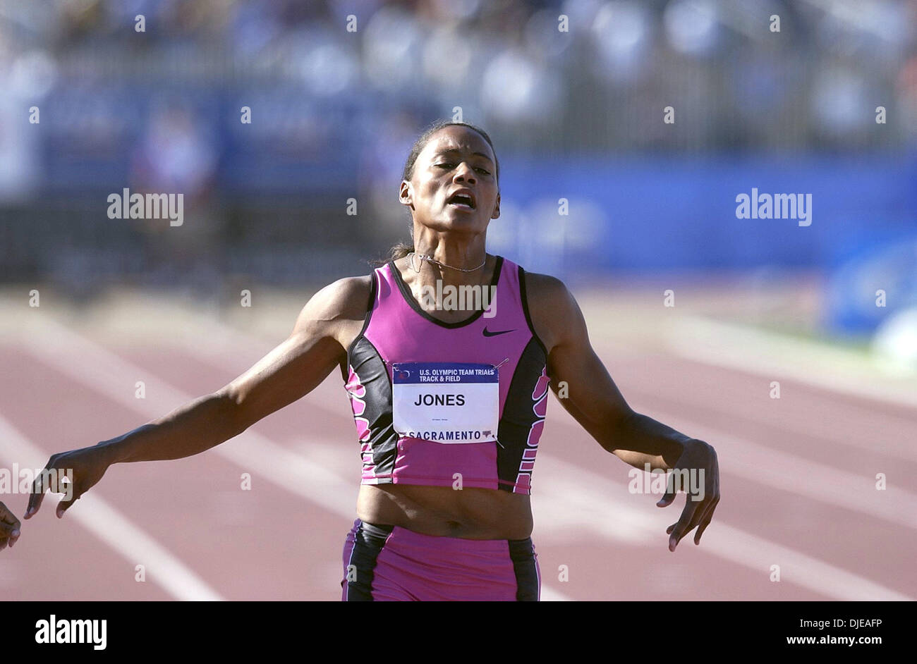 Marion jones 100 hi-res stock photography and images - Alamy