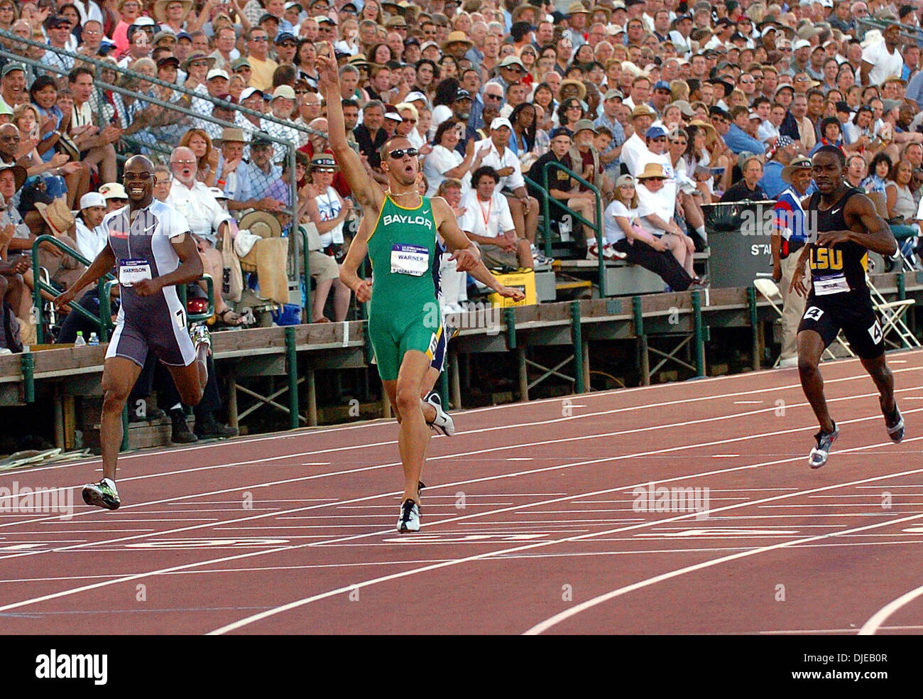 Jul 15, 2004; Sacramento, TX, USA; Baylor's JEREMY WARINER (C) finished ...