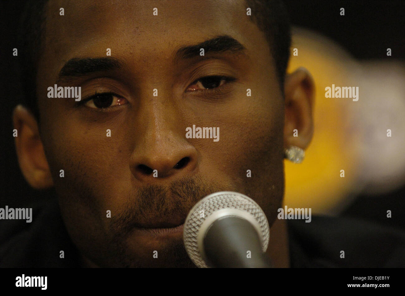 Kobe bryant headshot hi-res stock photography and images - Alamy