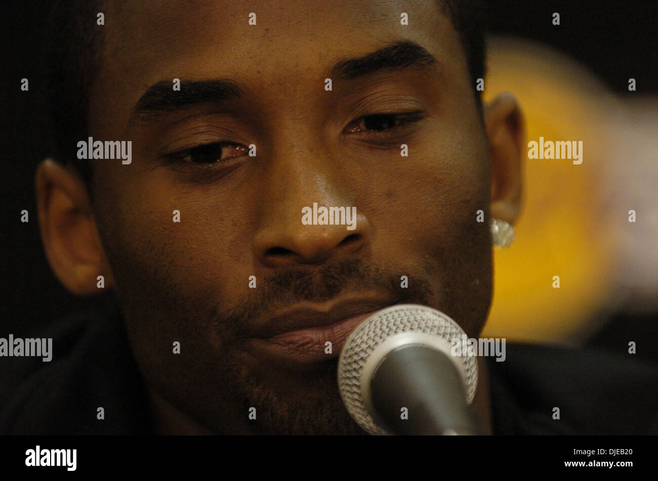 Kobe bryant headshot hi-res stock photography and images - Alamy