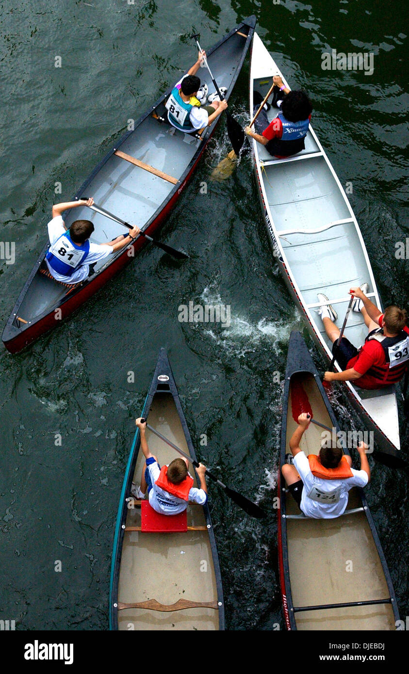 Canoe race kids hi-res stock photography and images - Alamy