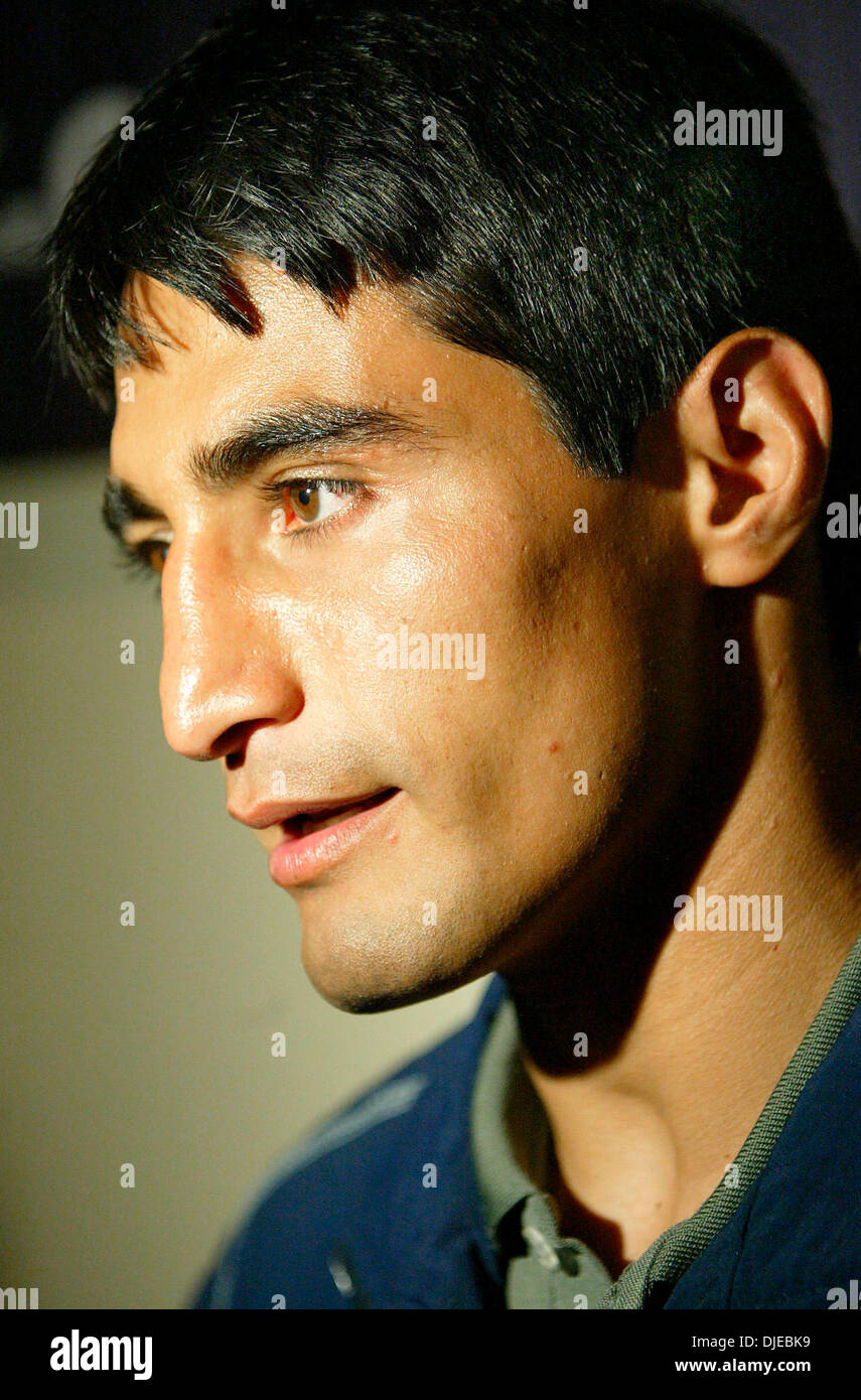 Jul 27, 2004; Los Angeles, CA, USA; ERIK MORALES during a news ...