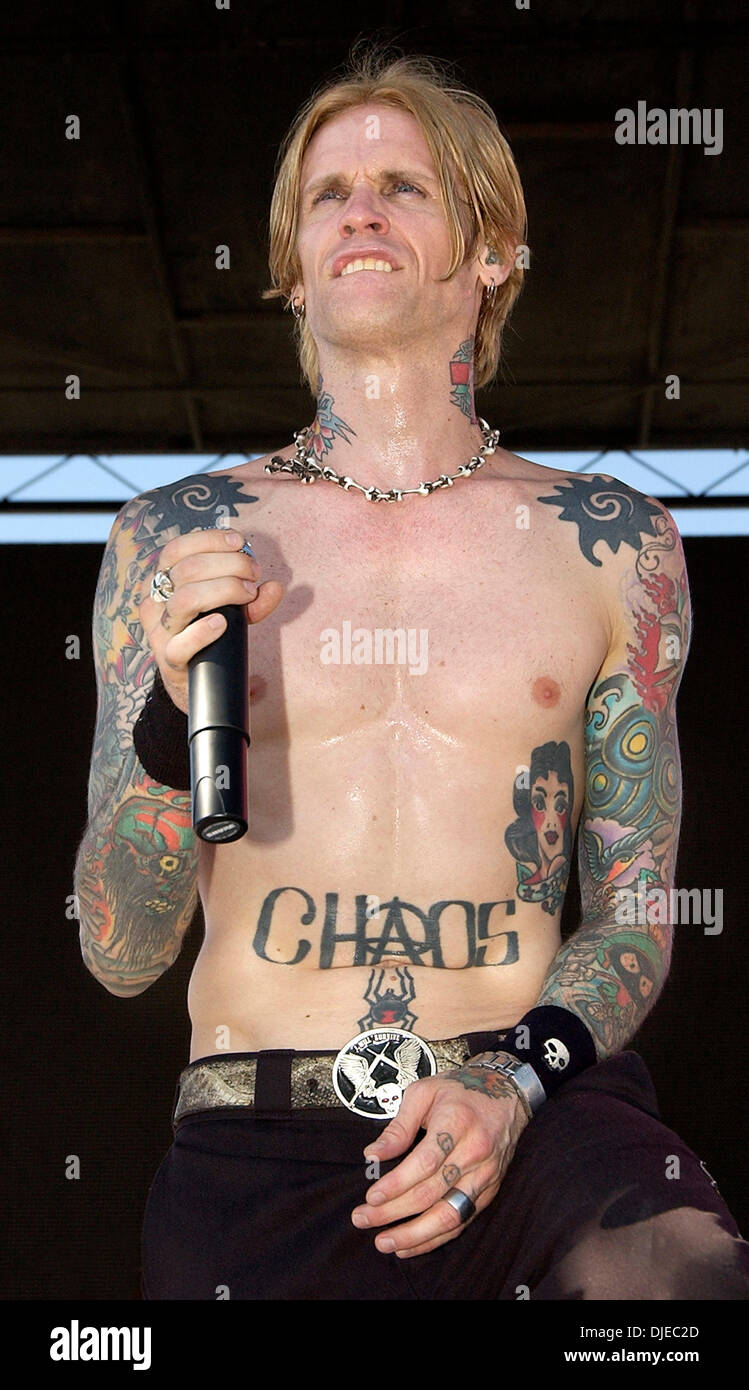 Josh todd hi-res stock photography and images - Alamy