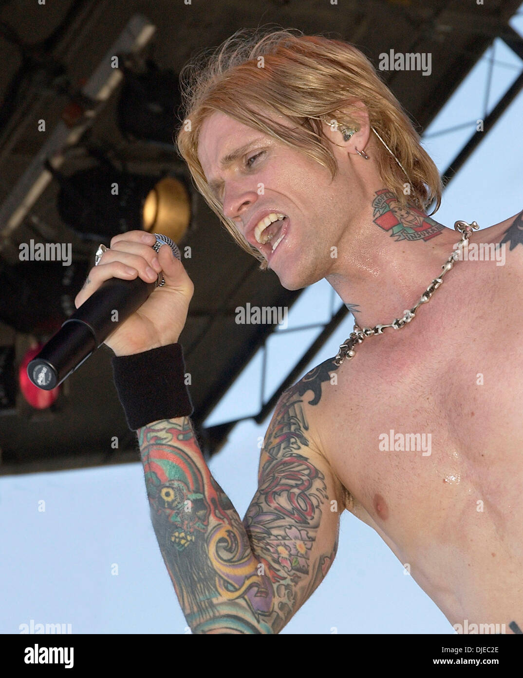 Josh todd hi-res stock photography and images - Alamy