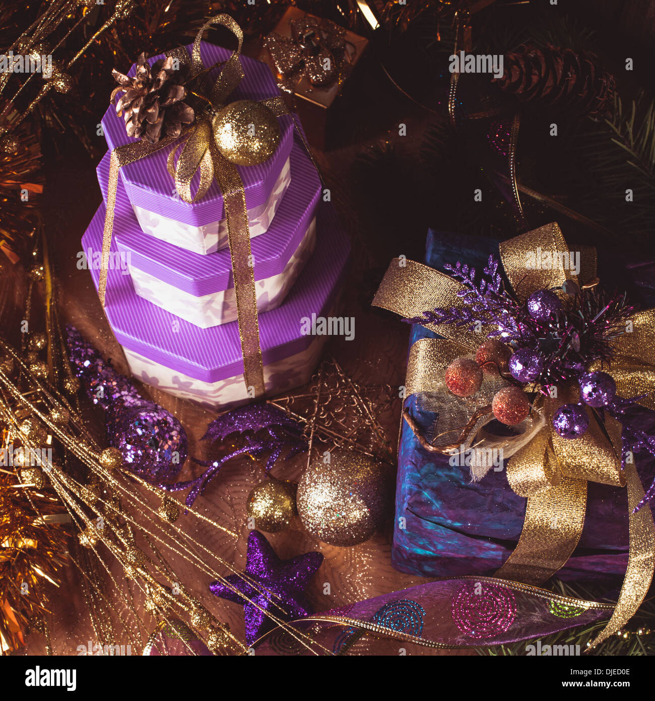 Ang bow hi-res stock photography and images - Alamy