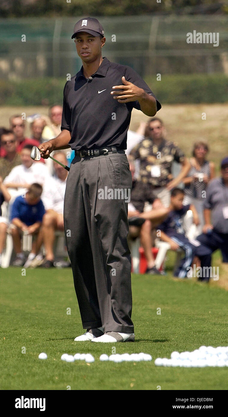 Tiger woods learning center hi-res stock photography and images - Alamy