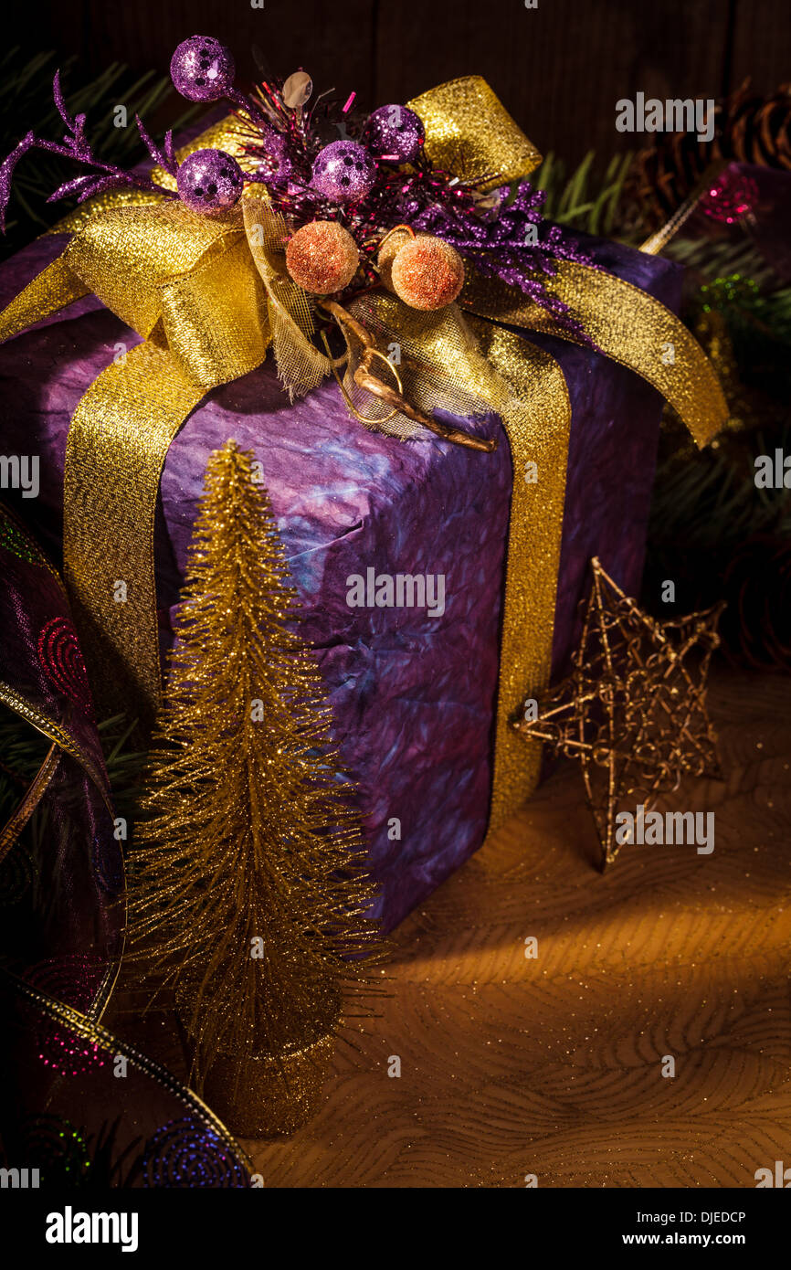 Ang bow hi-res stock photography and images - Alamy