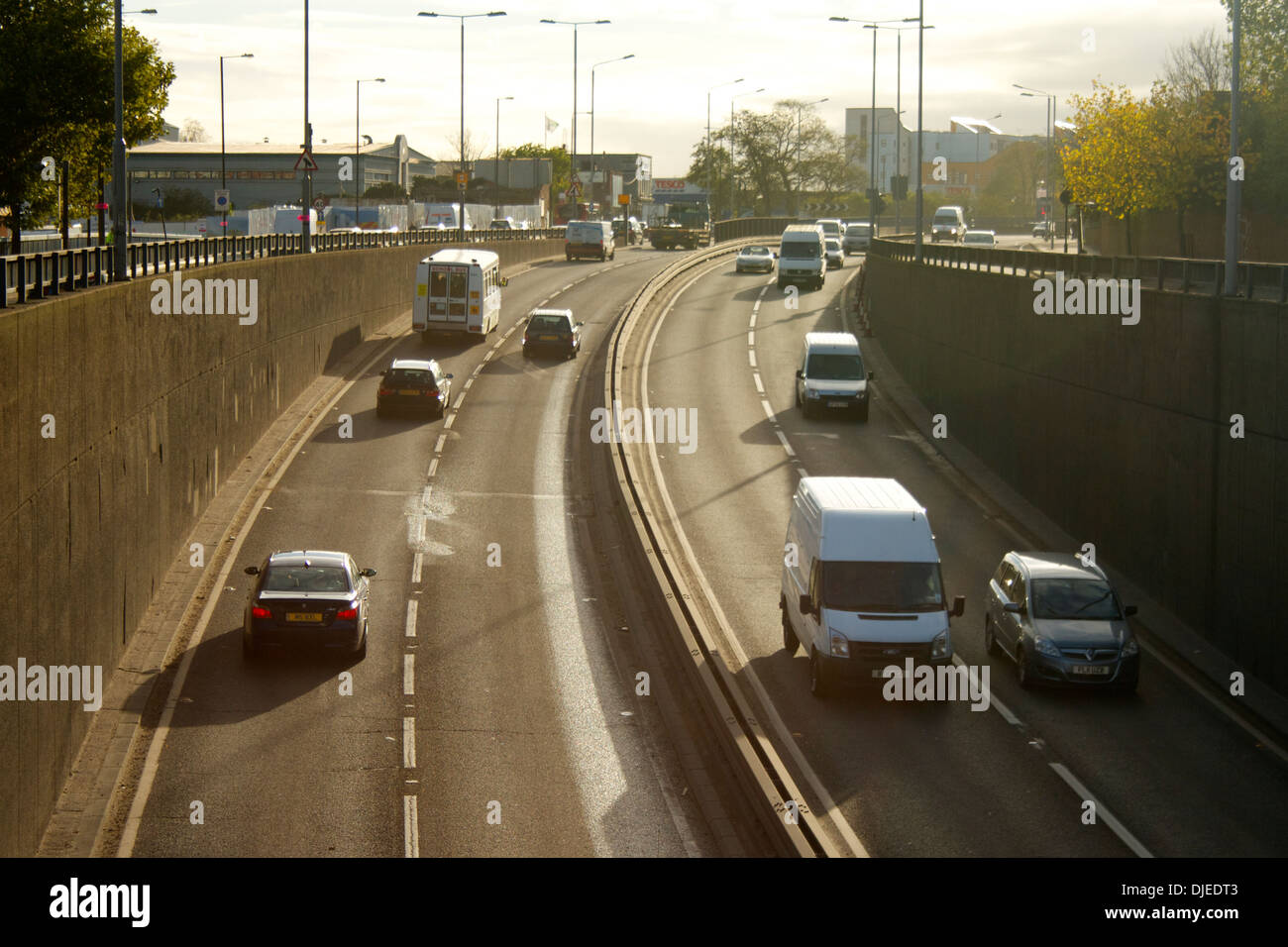 London motorway flyover hi-res stock photography and images - Alamy
