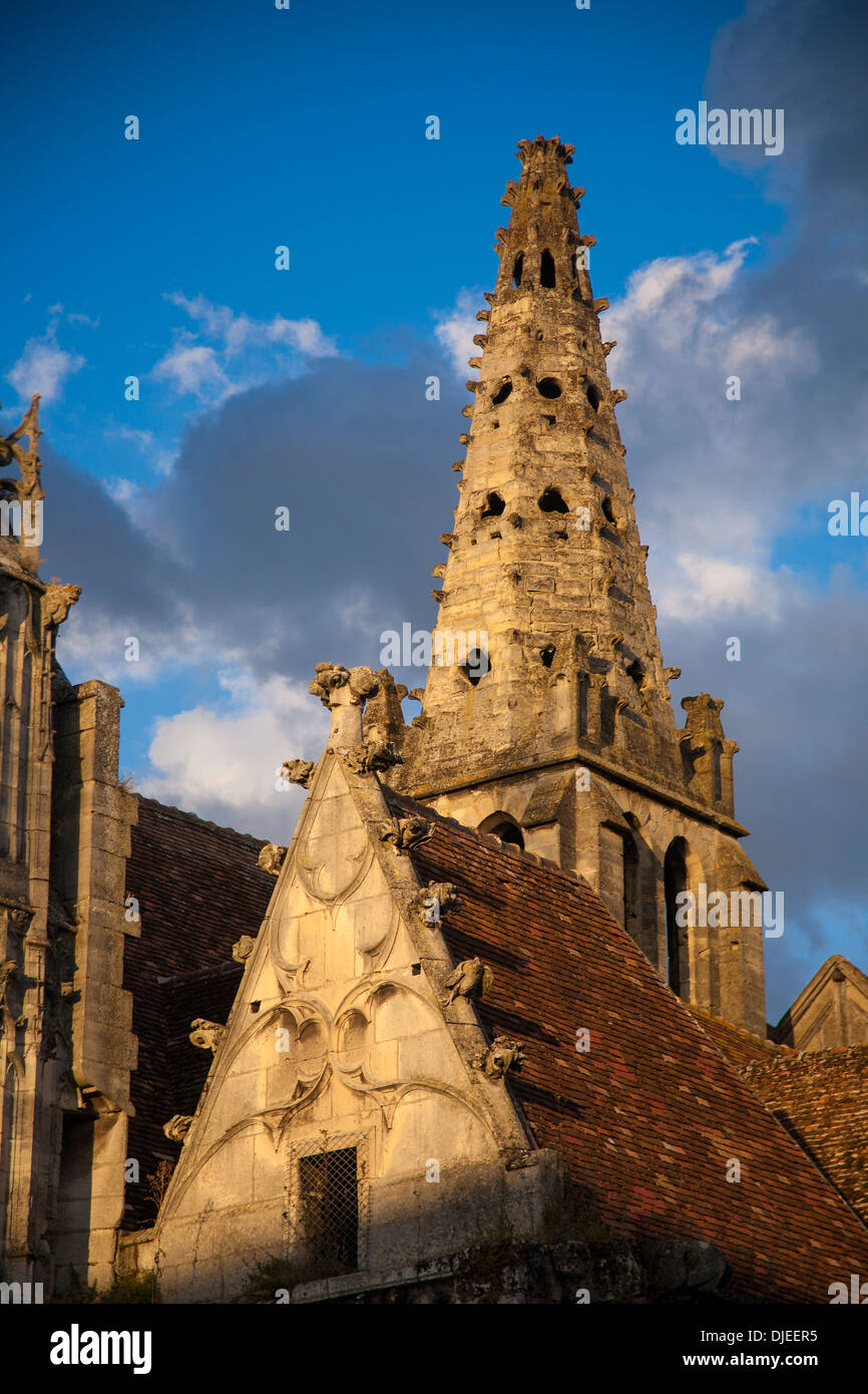 Medieval French church at Senlis Stock Photo - Alamy