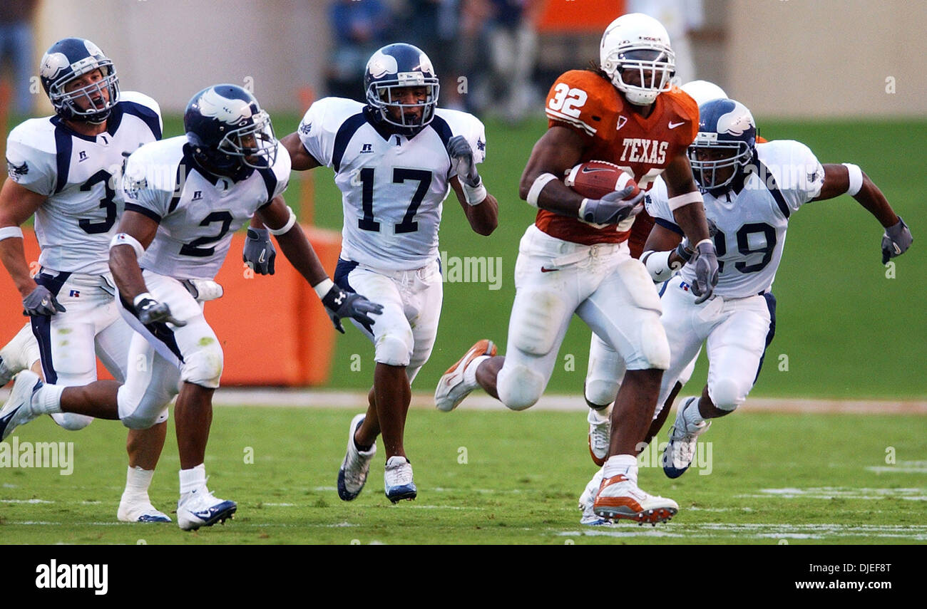 Ncaa college football texas hi-res stock photography and images - Alamy