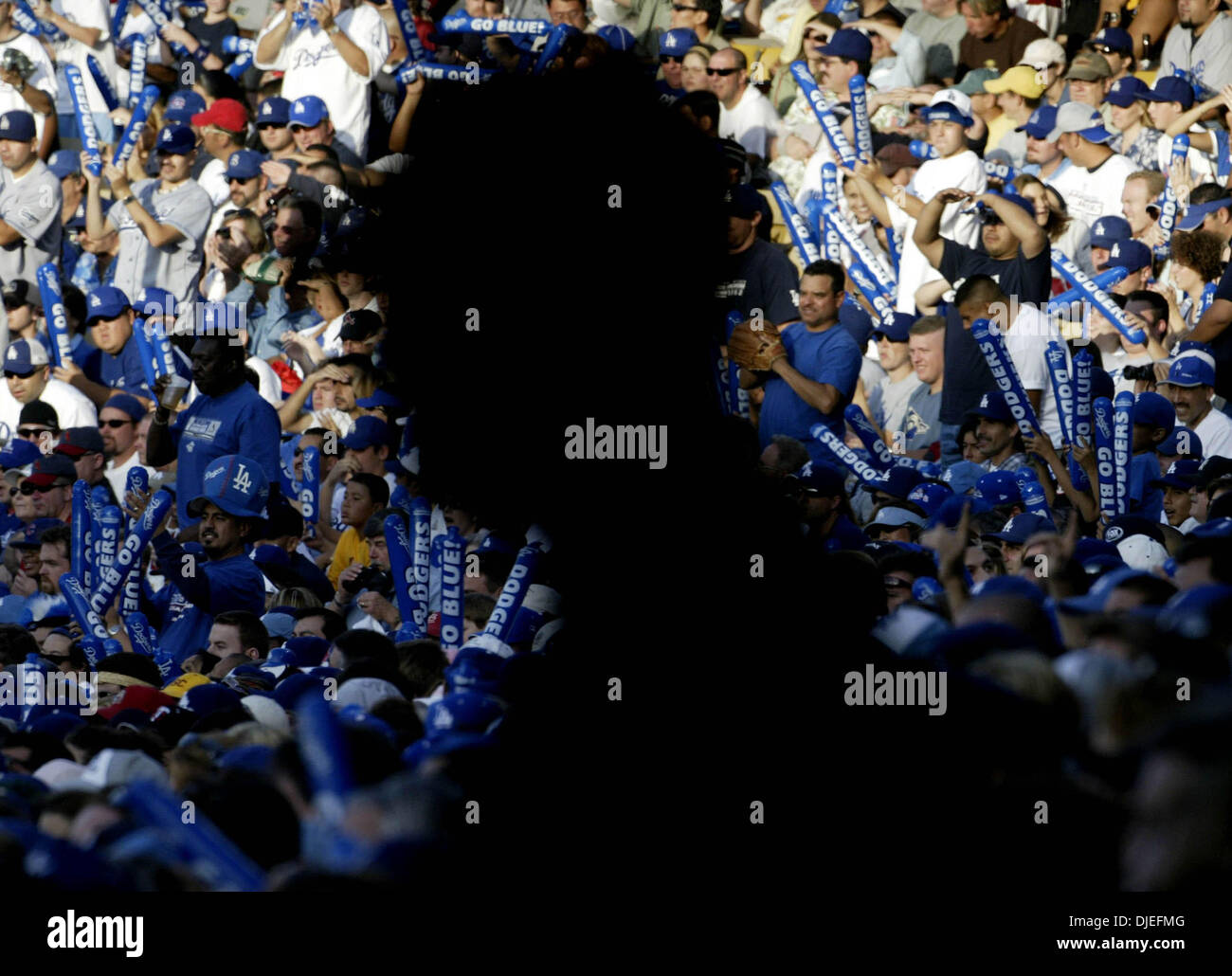 Oct 10, 2004; Los Angeles, CA, USA; Over 54,000 fans show up to see the ...