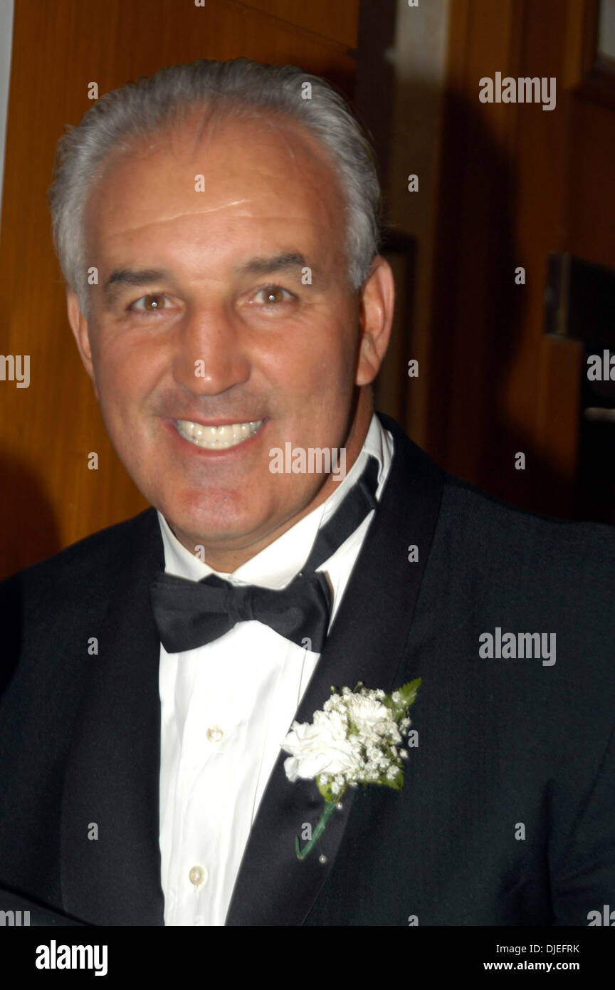 Gerry cooney hi-res stock photography and images - Alamy