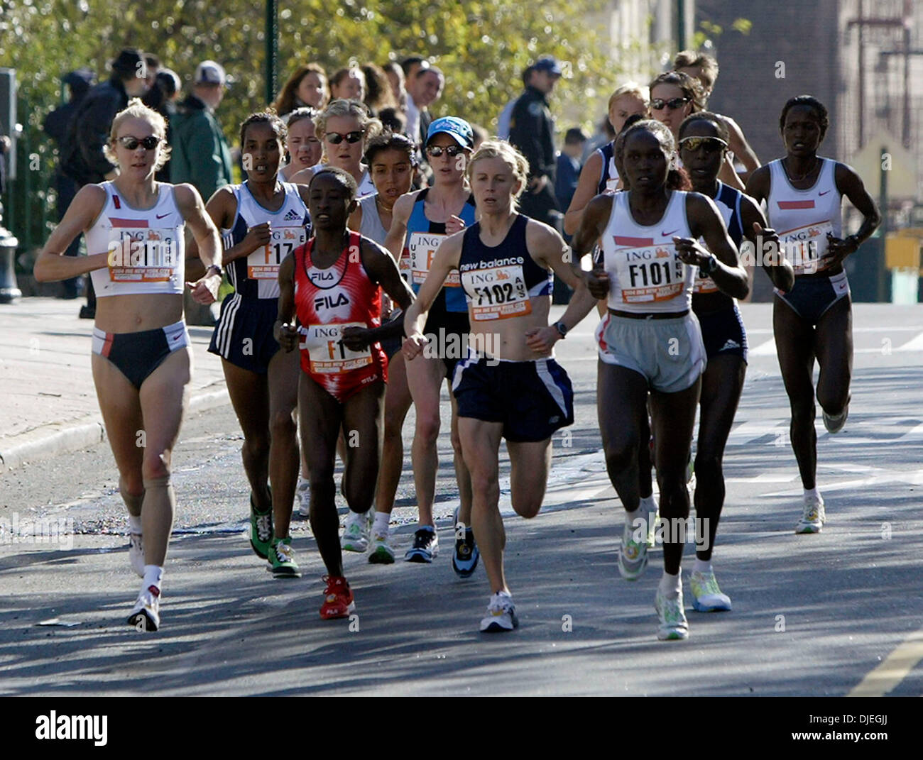 Left to right paula radcliffe hi-res stock photography and images - Alamy