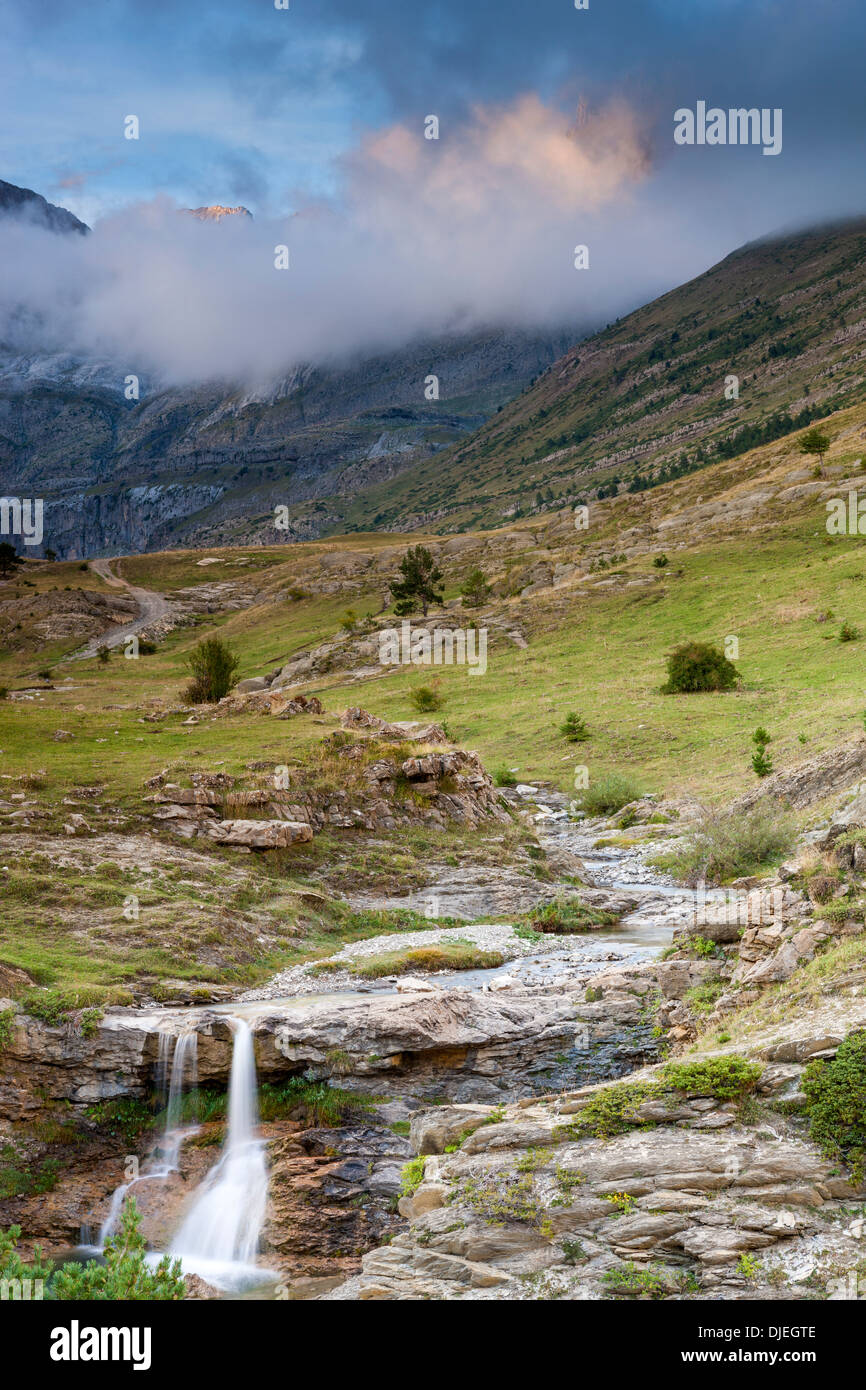 Valles occidentales hi-res stock photography and images - Alamy