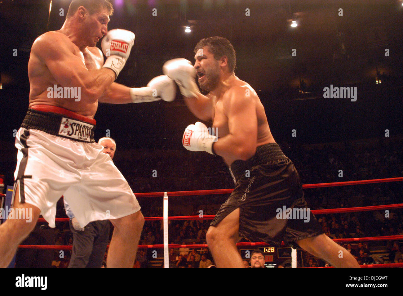 Nov 13, 2004; New York, NY, USA; ANDREW GOLOTA vs JOHN RUIZ during the ...