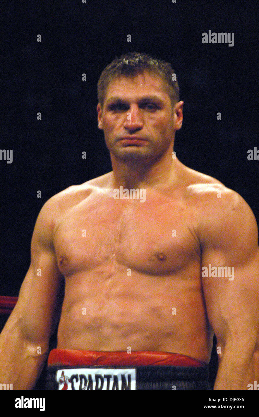 Nov 13, 2004; New York, NY, USA; ANDREW GOLOTA vs John Ruiz during the ...