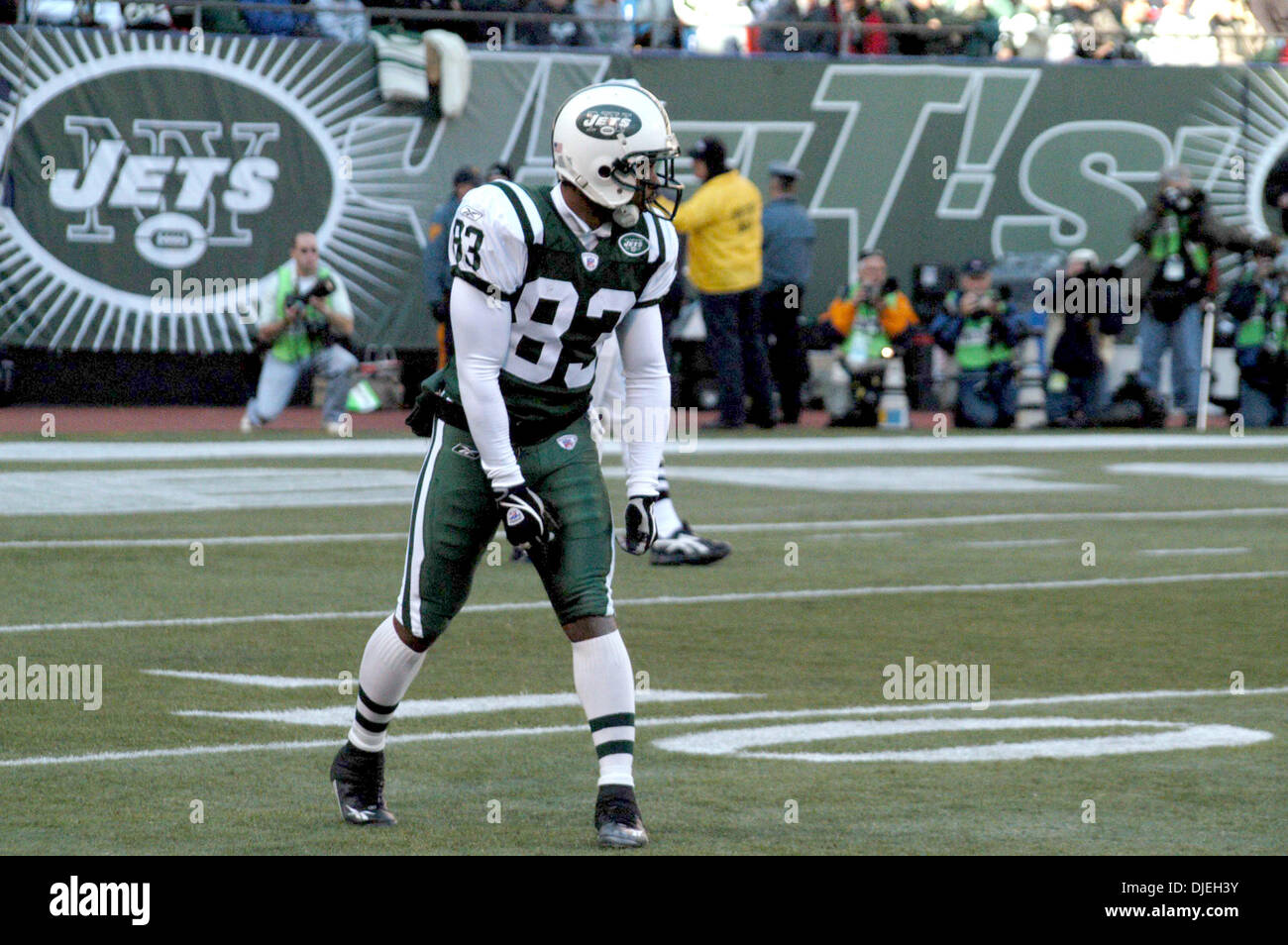 Santana moss new york jets hi-res stock photography and images - Alamy