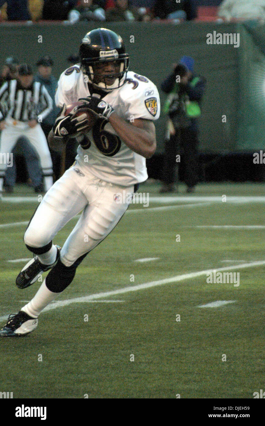 Jamal lewis hi-res stock photography and images - Alamy
