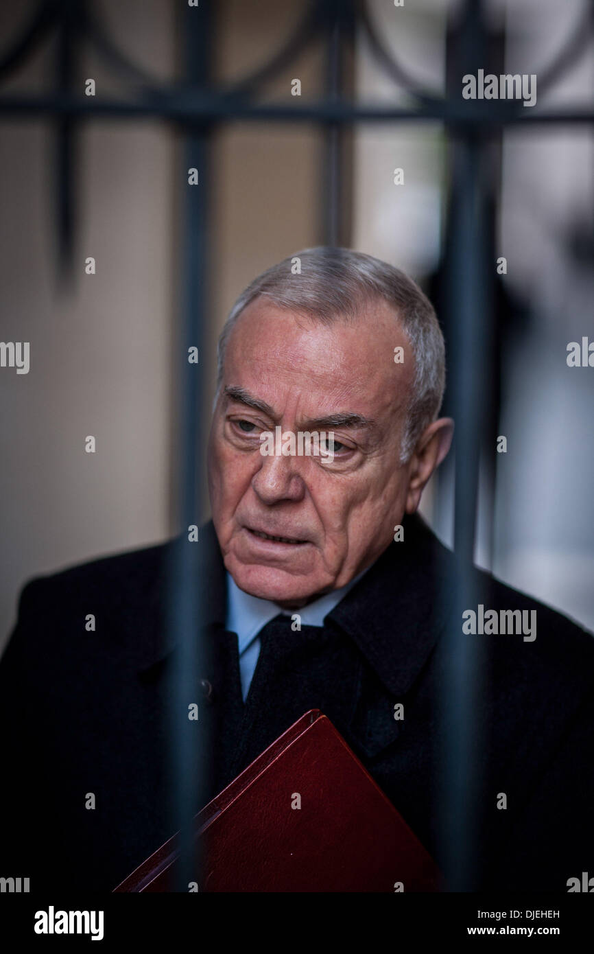 Italian ex prime minister silvio berlusconi hi-res stock photography ...