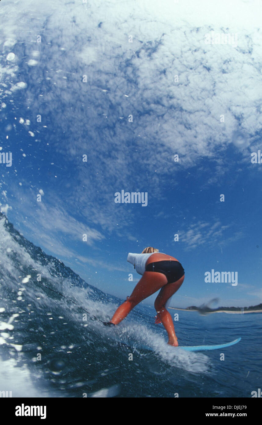 Bethany hamilton surfing hi-res stock photography and images - Alamy