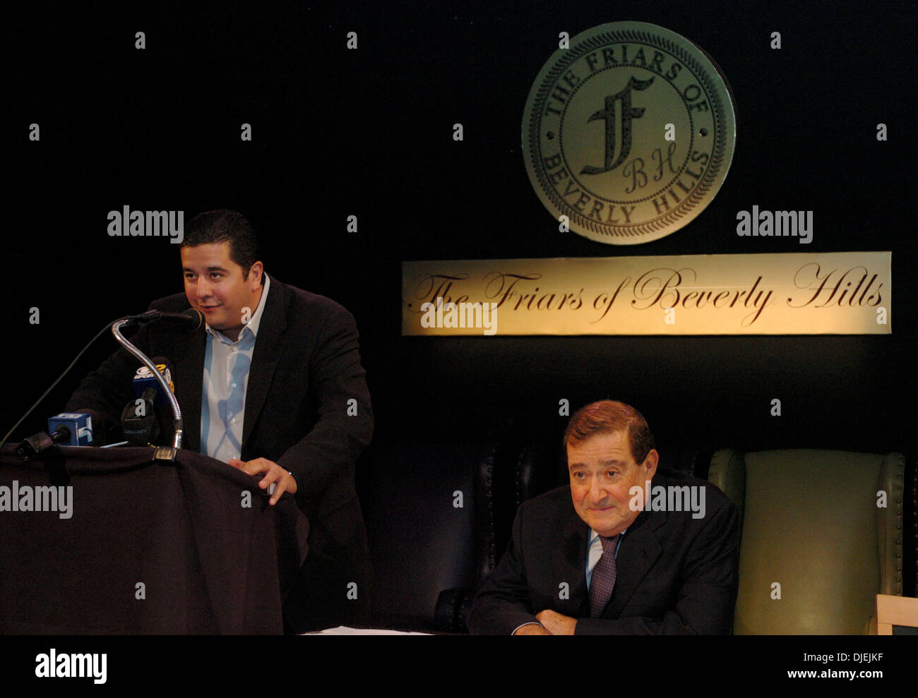 Nov 23, 2004; Beverly Hills, CA, USA; WBC Super Featherweight Champion ...