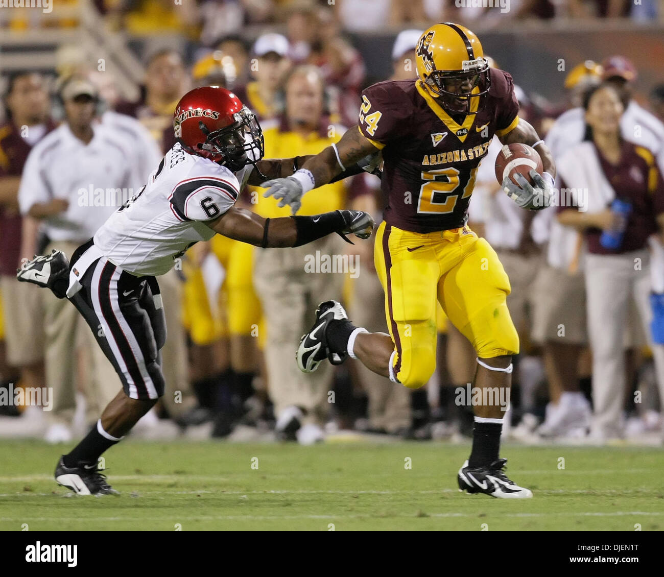 September 15, 2007 - Tempe, AZ ..Keegan Herring #24 of the Arizona ...