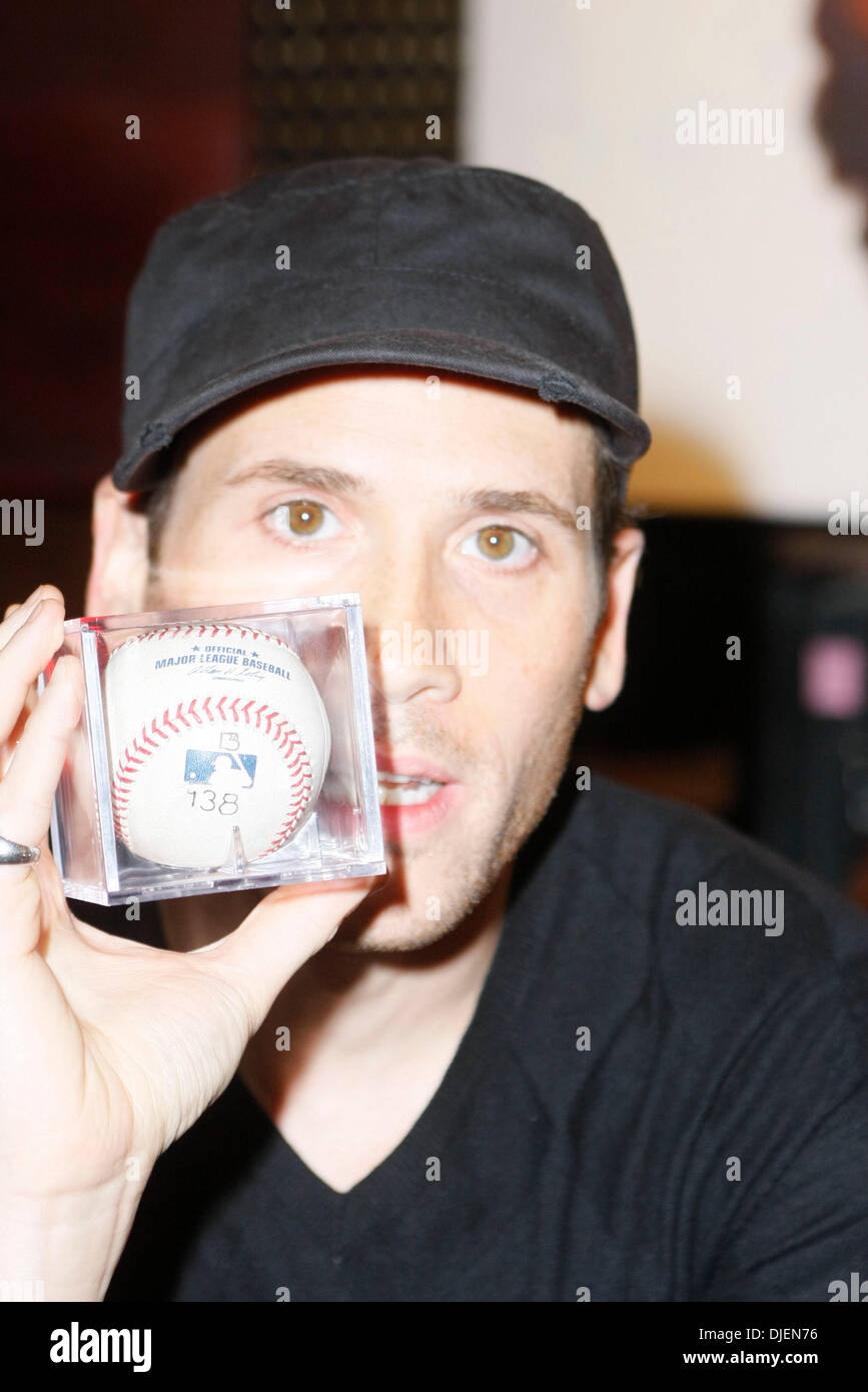 Marc ecko hi-res stock photography and images - Alamy
