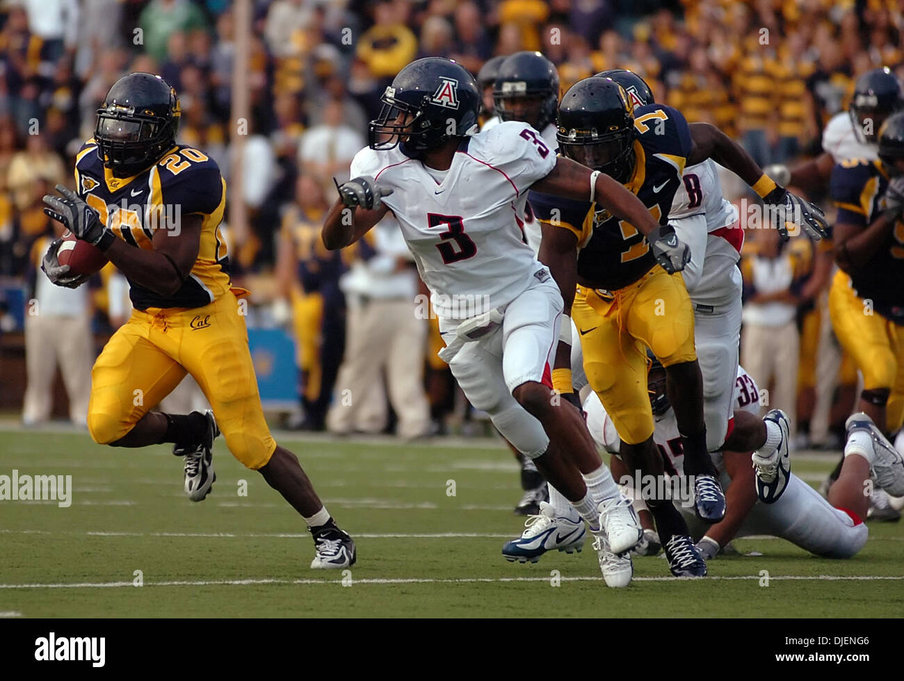 California Golden Bear's Justin Forsett, #20, runs for yardage past ...