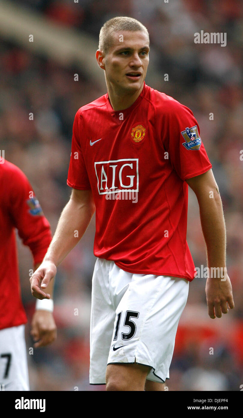 Vidic manchester united hi-res stock photography and images - Alamy