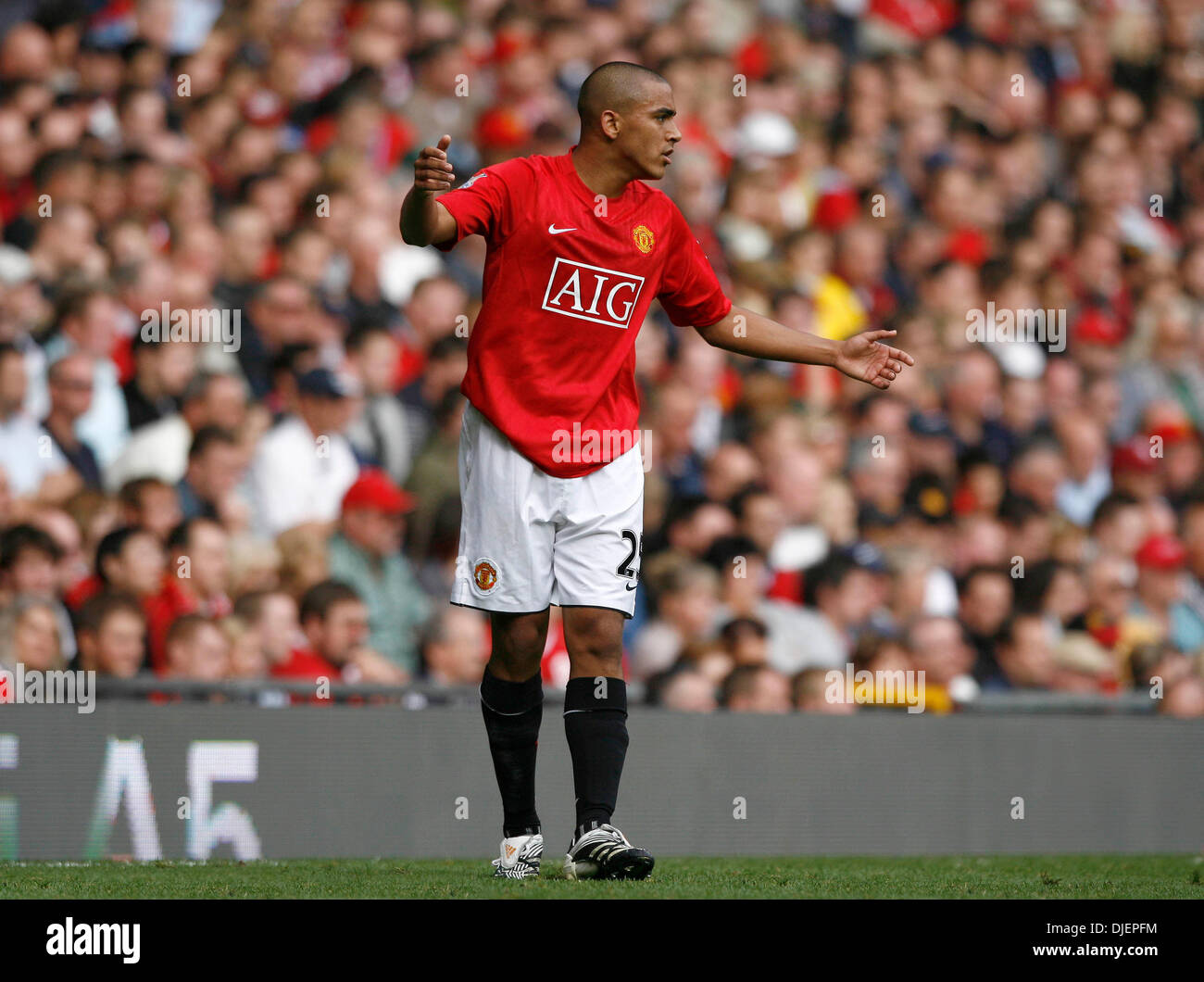 Danny simpson hi-res stock photography and images - Alamy