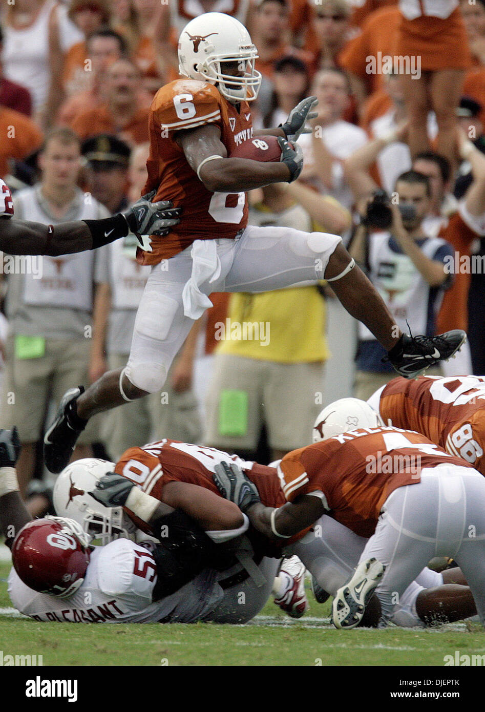 Quan cosby longhorns hi-res stock photography and images - Alamy