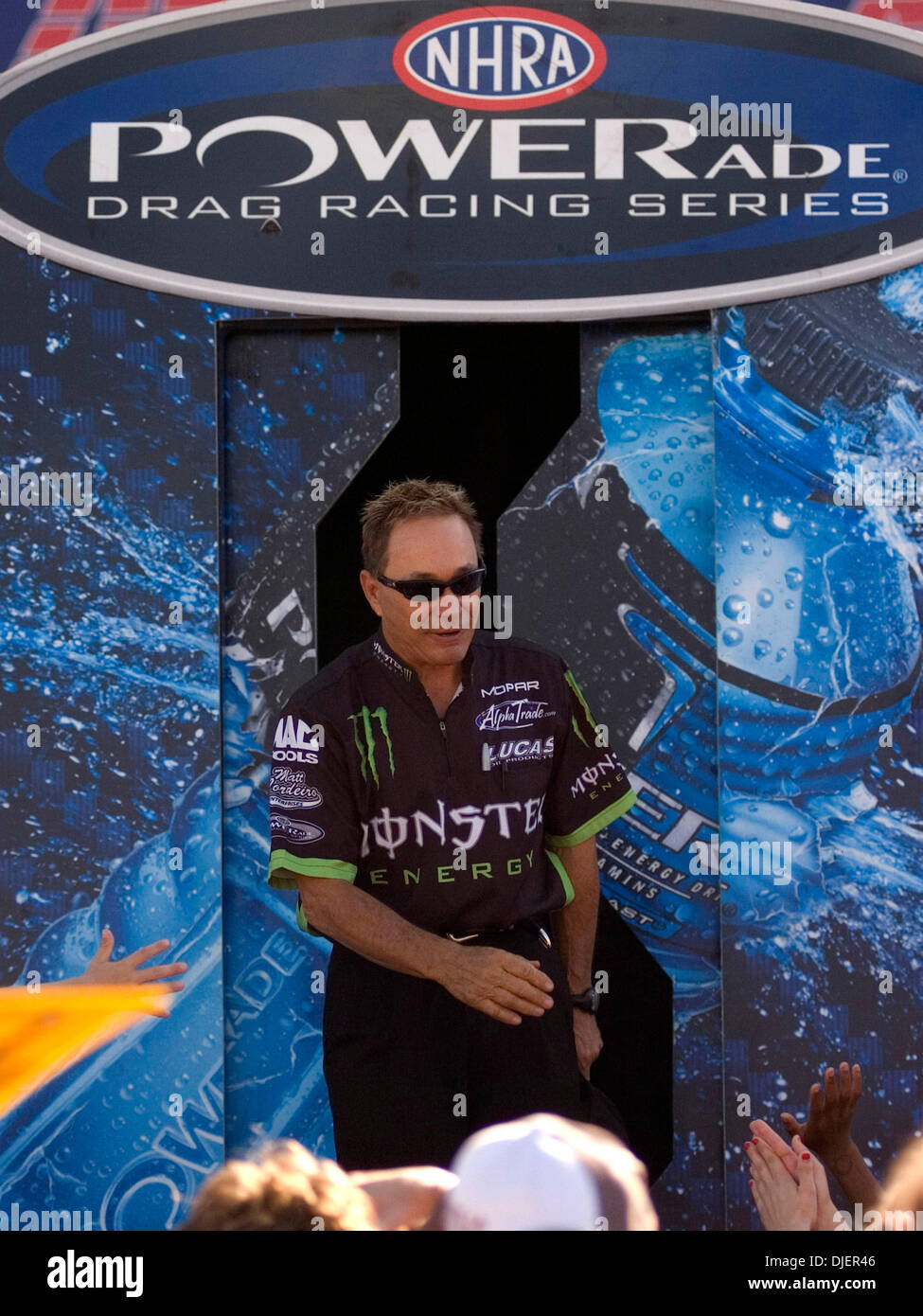 Oct 07, 2007 - Dinwiddie, VA, USA - KENNY BERNSTEIN, NHRA Funny Car ...