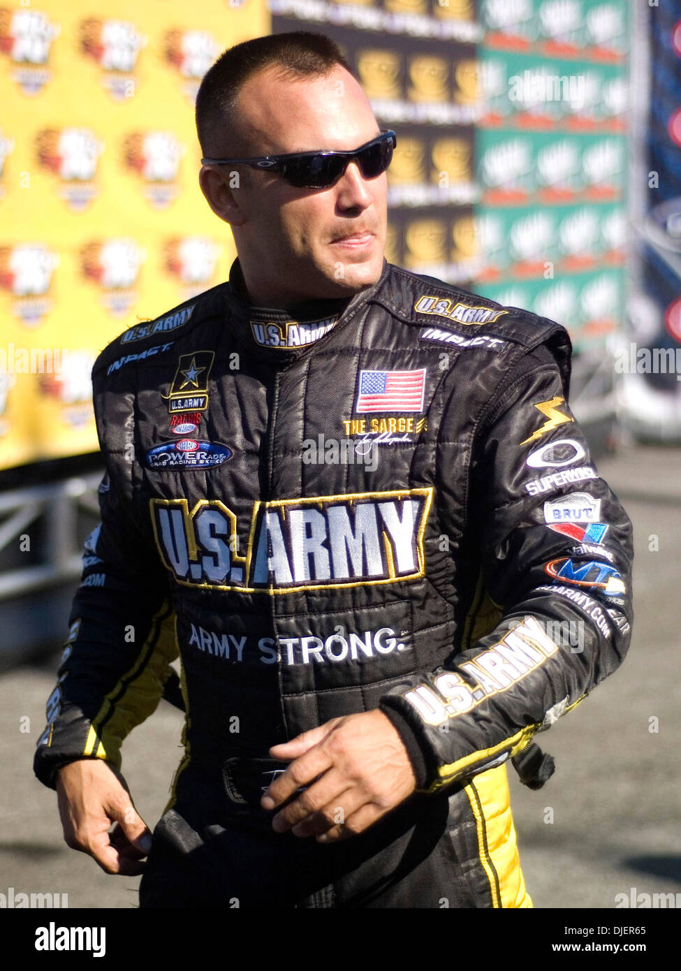 Oct 07, 2007 - Dinwiddie, VA, USA - TONY SCHUMACHER, NHRA Top Fuel ...