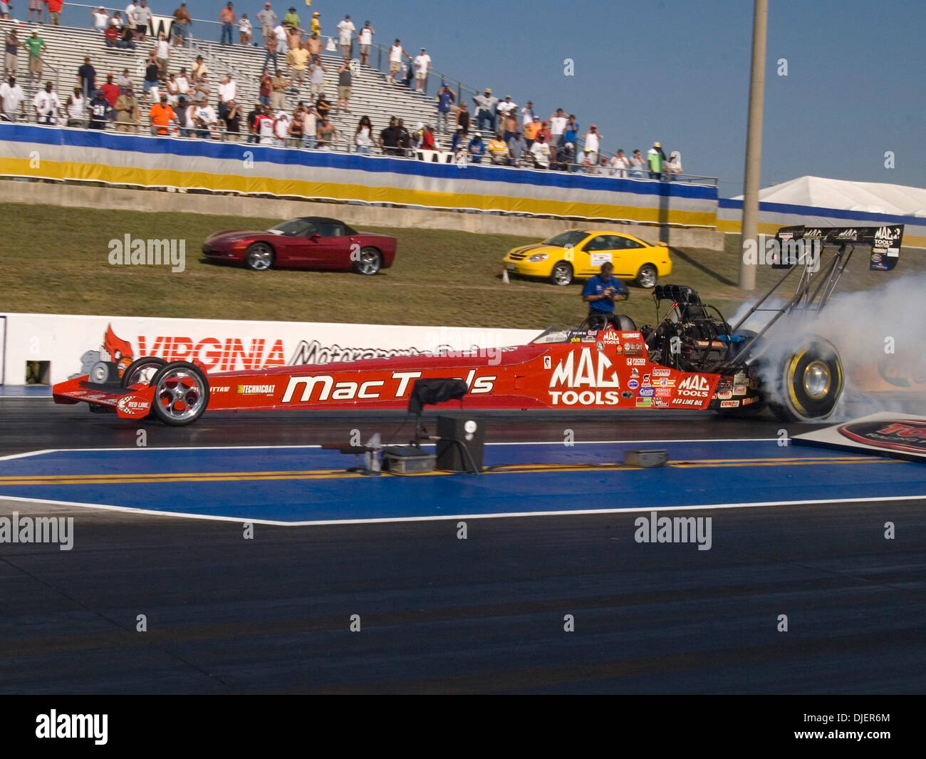 Oct 07, 2007 - Dinwiddie, VA, USA - DOUG KALITTA, NHRA Top Fuel driver ...