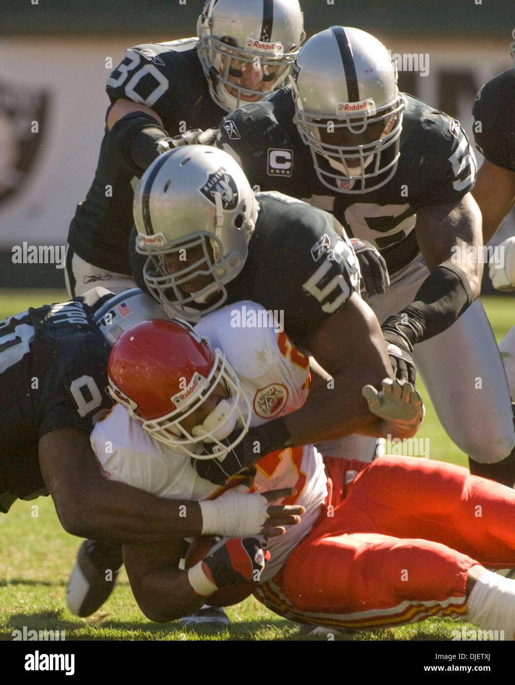 Derrick thomas chiefs hi-res stock photography and images - Alamy