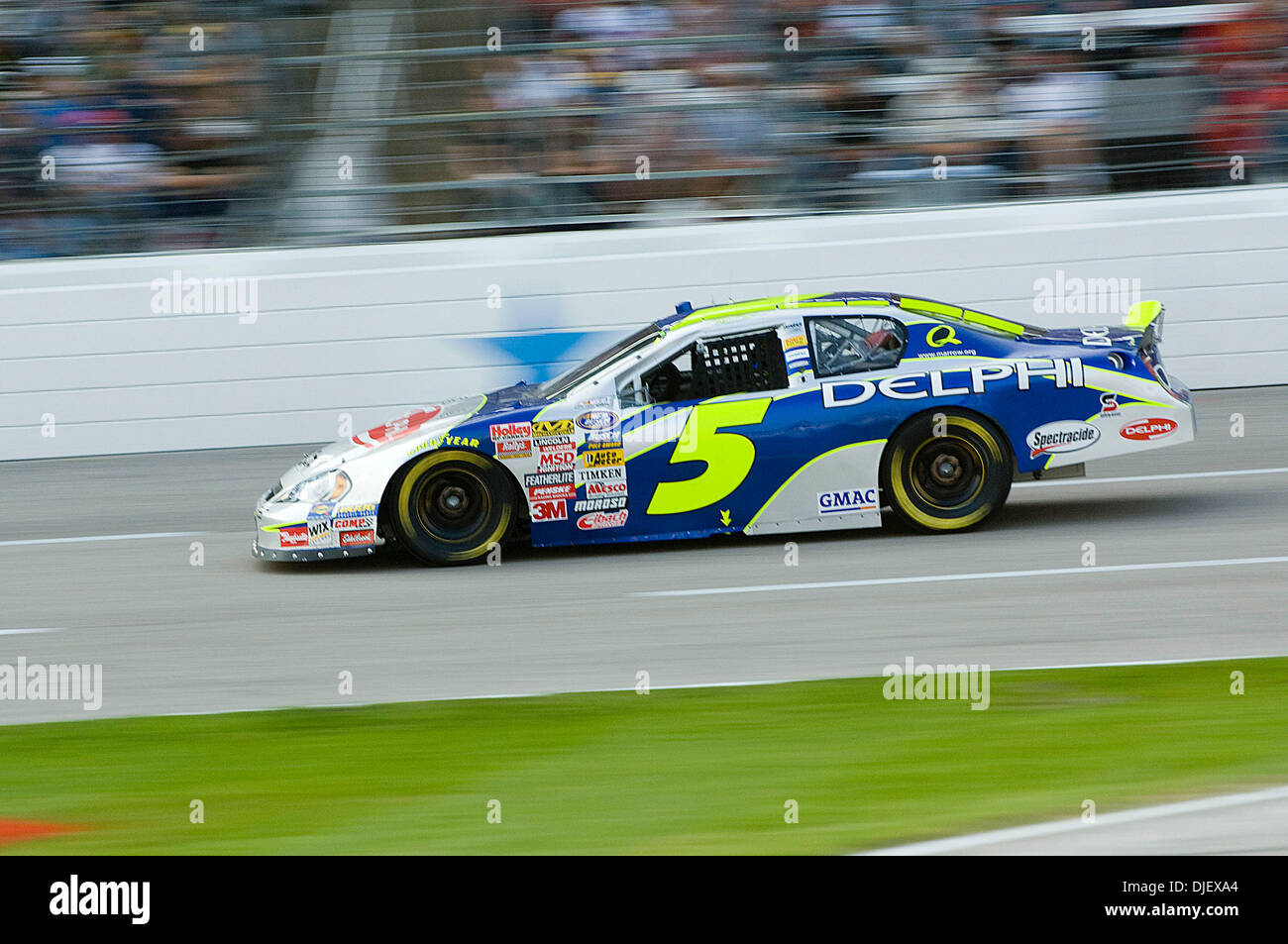 Nov 03, 2007 - Fort Worth, Texas, USA - KYLE BUSCH who finished 2nd in ...