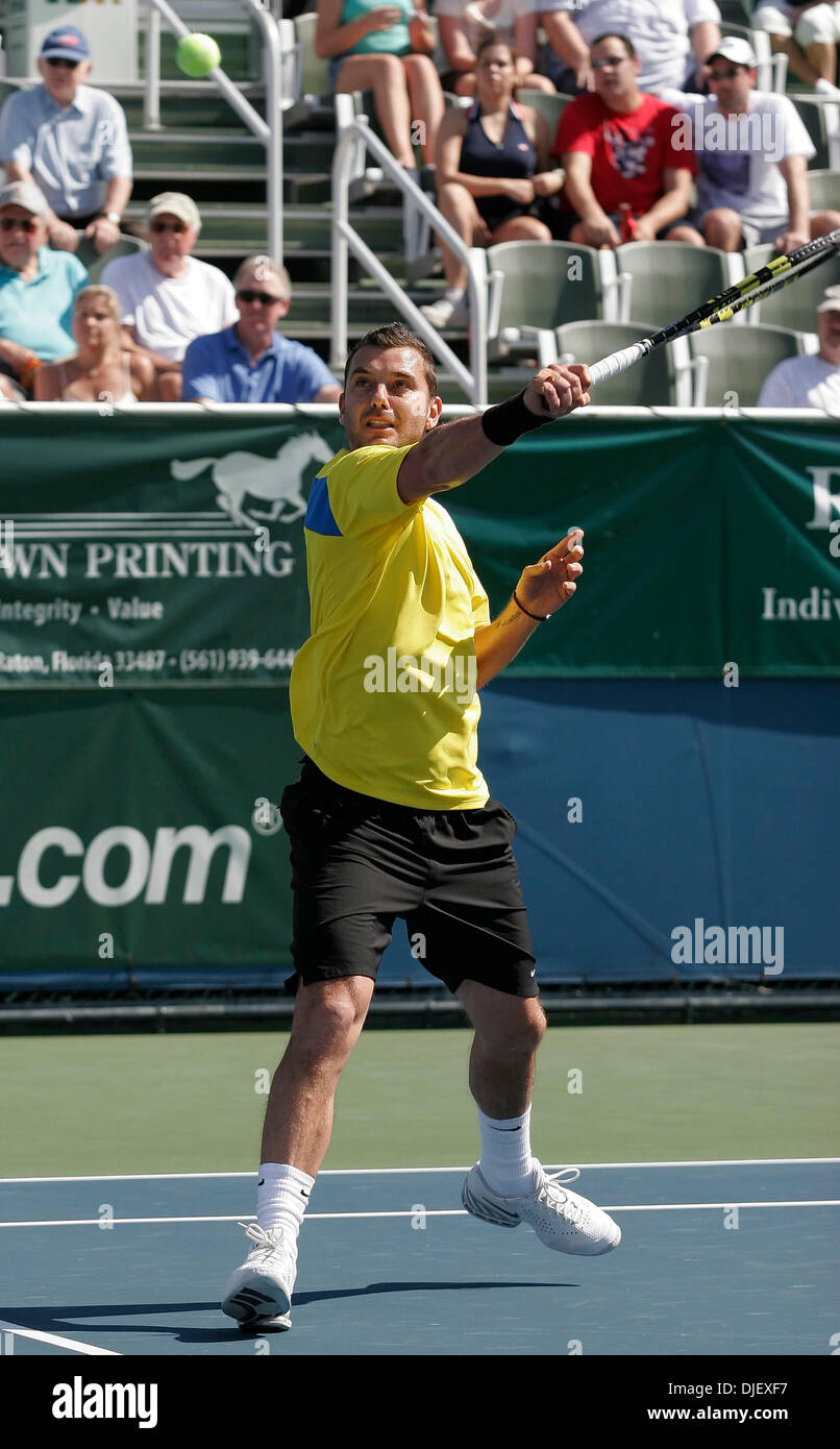 Lead singer gavin rossdale bush hi-res stock photography and images - Alamy