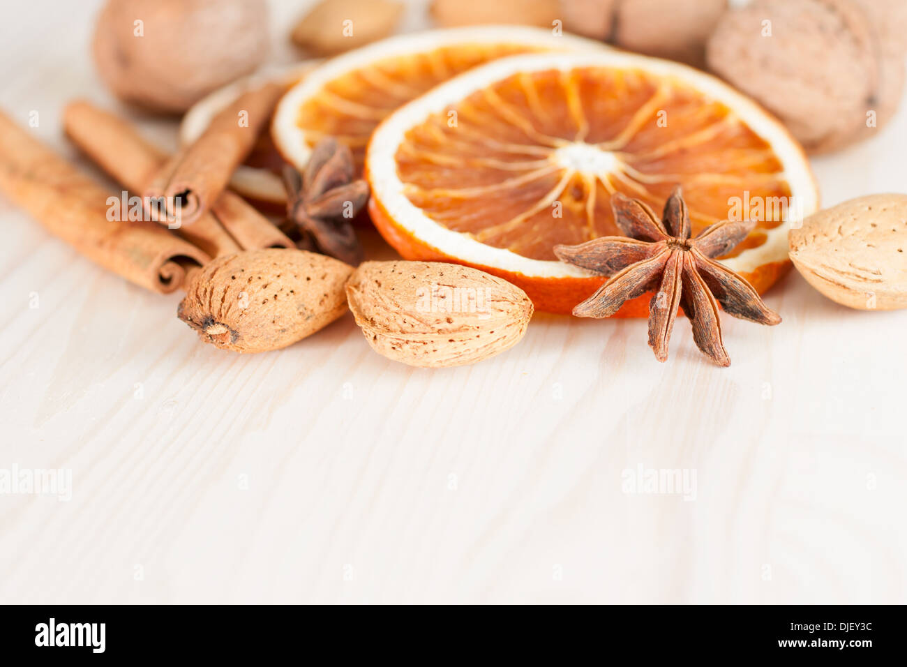 Dried orange slices christmas hi-res stock photography and images - Alamy