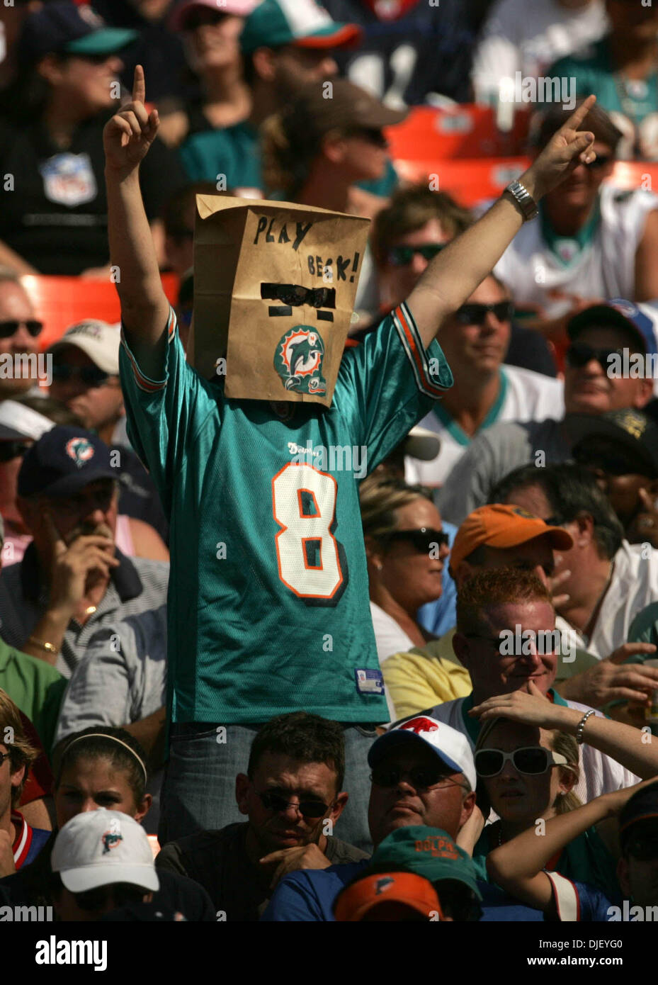 John Beck Football High Resolution Stock Photography and Images - Alamy