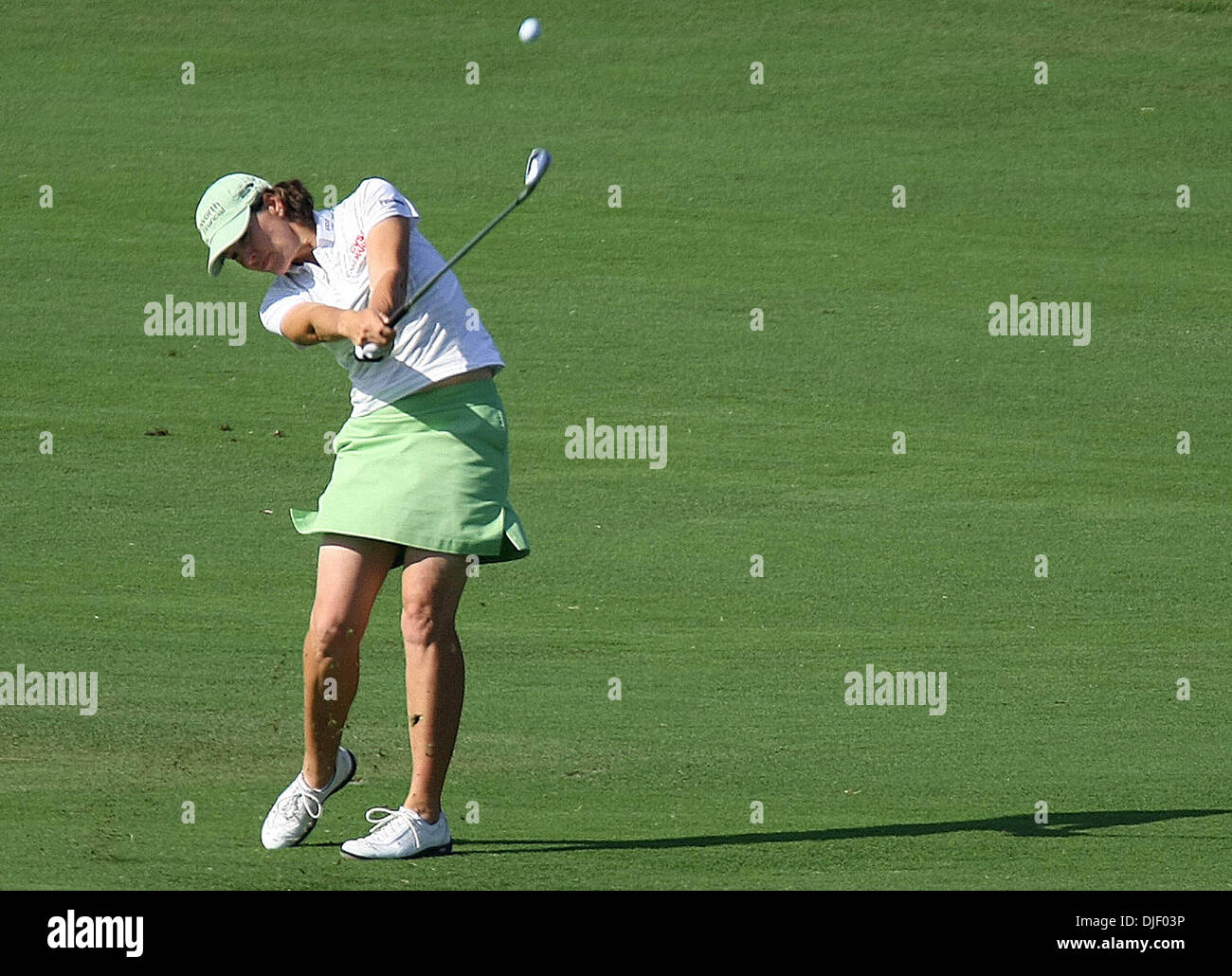 Four under par hi-res stock photography and images - Alamy