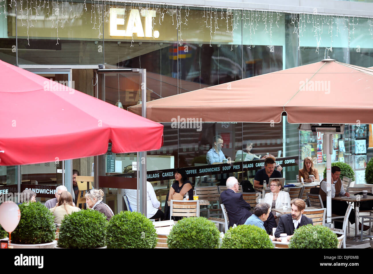 Eat restaurant, chain, The South Bank, London Stock Photo - Alamy