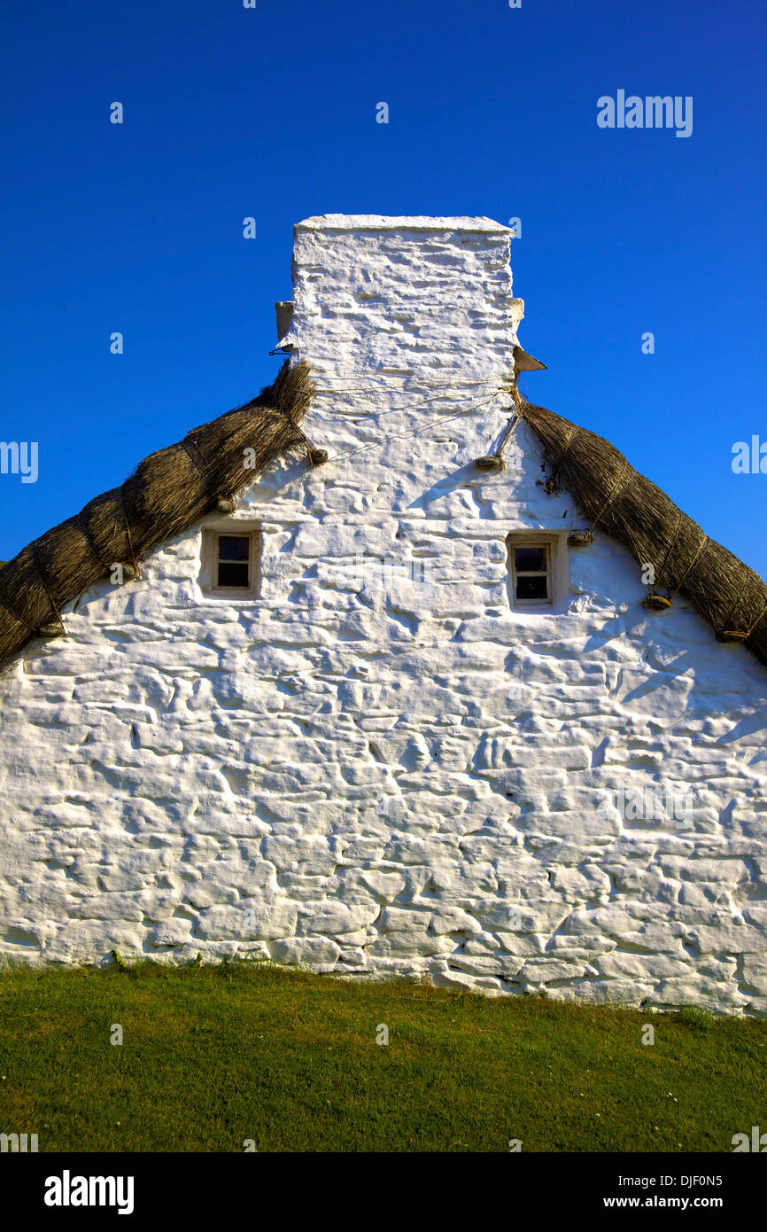 Cregneash village cottages museum hi-res stock photography and images ...