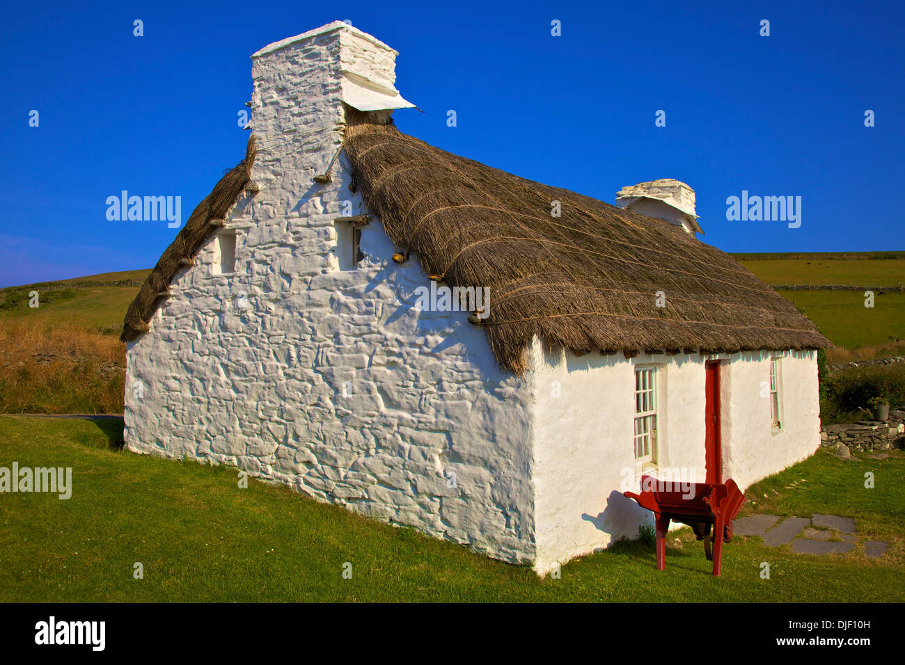 Traditional House, Cregneash, Isle of Man Stock Photo - Alamy