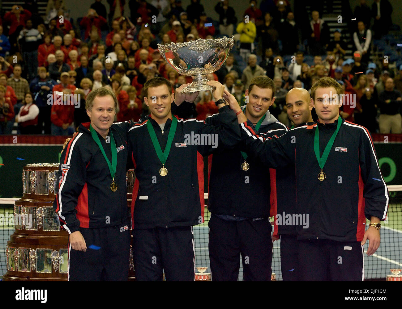 Andy roddick davis cup hi-res stock photography and images - Alamy