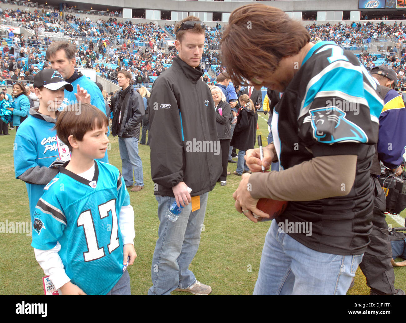 Dec 03, 2007 - Charlotte, North Carolina, USA - Musician STEVE AZAR ...