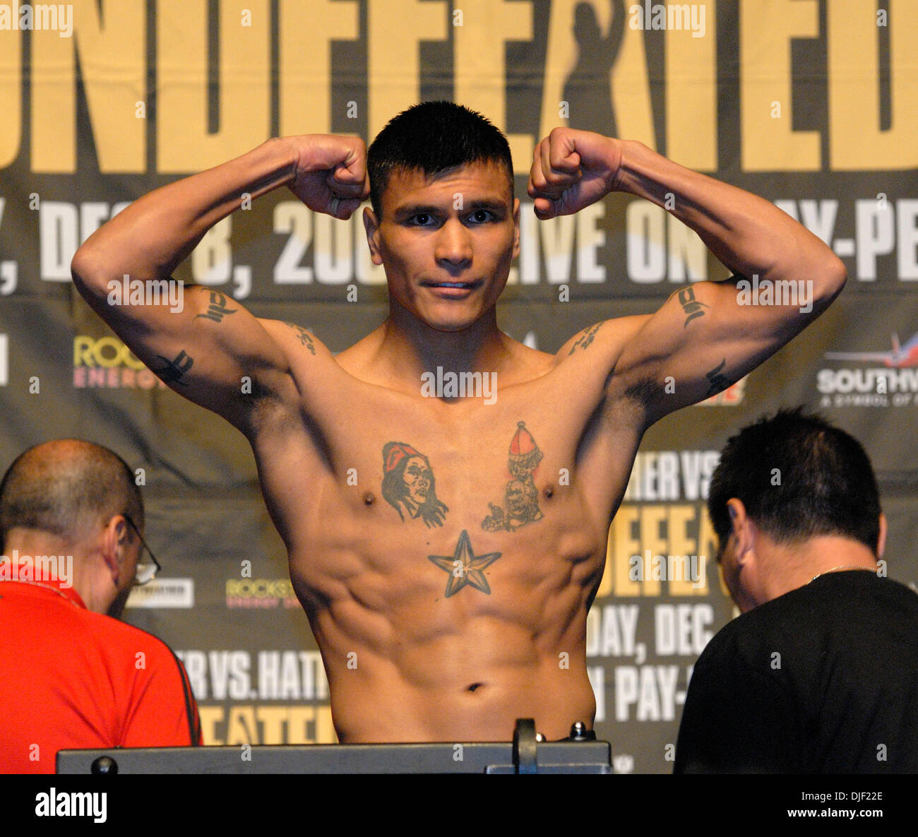 Dec 07, 2007 - Las Vegas, Nevada, USA - DANIEL PONCE DE LEON weighs in for his WBO Junior ...