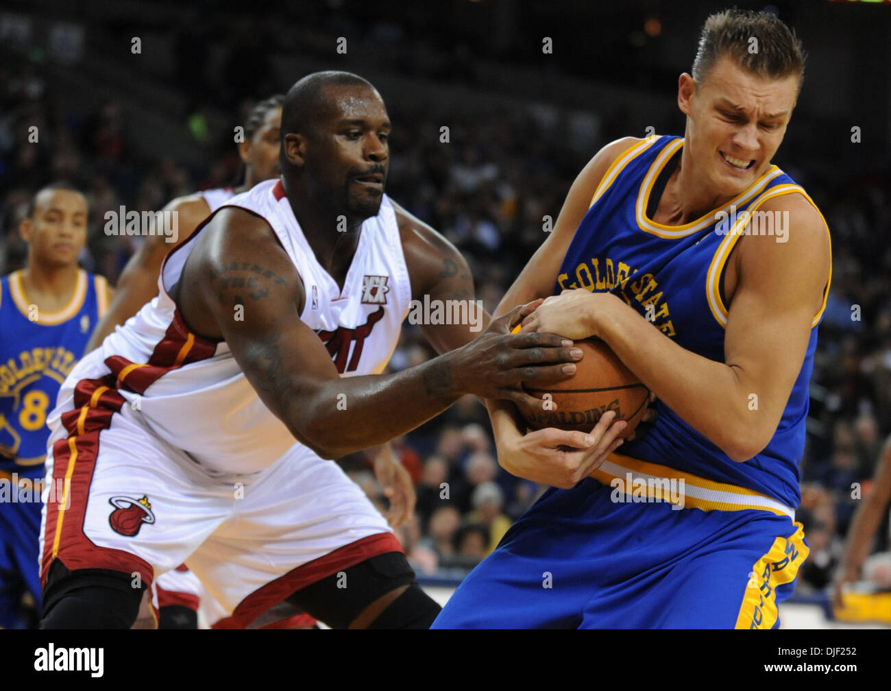 Golden State Warriors' Andris Biedrins, #15, battles for a loose ball ...