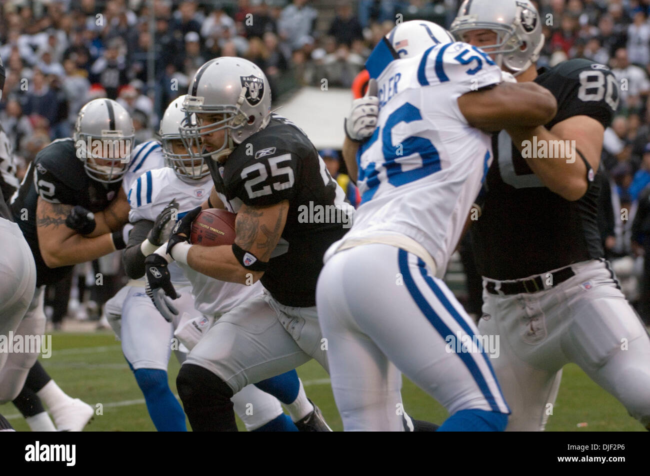 Dec 16, 2007 - OAKLAND, CA, USA - Oakland Raiders running back JUSTIN ...
