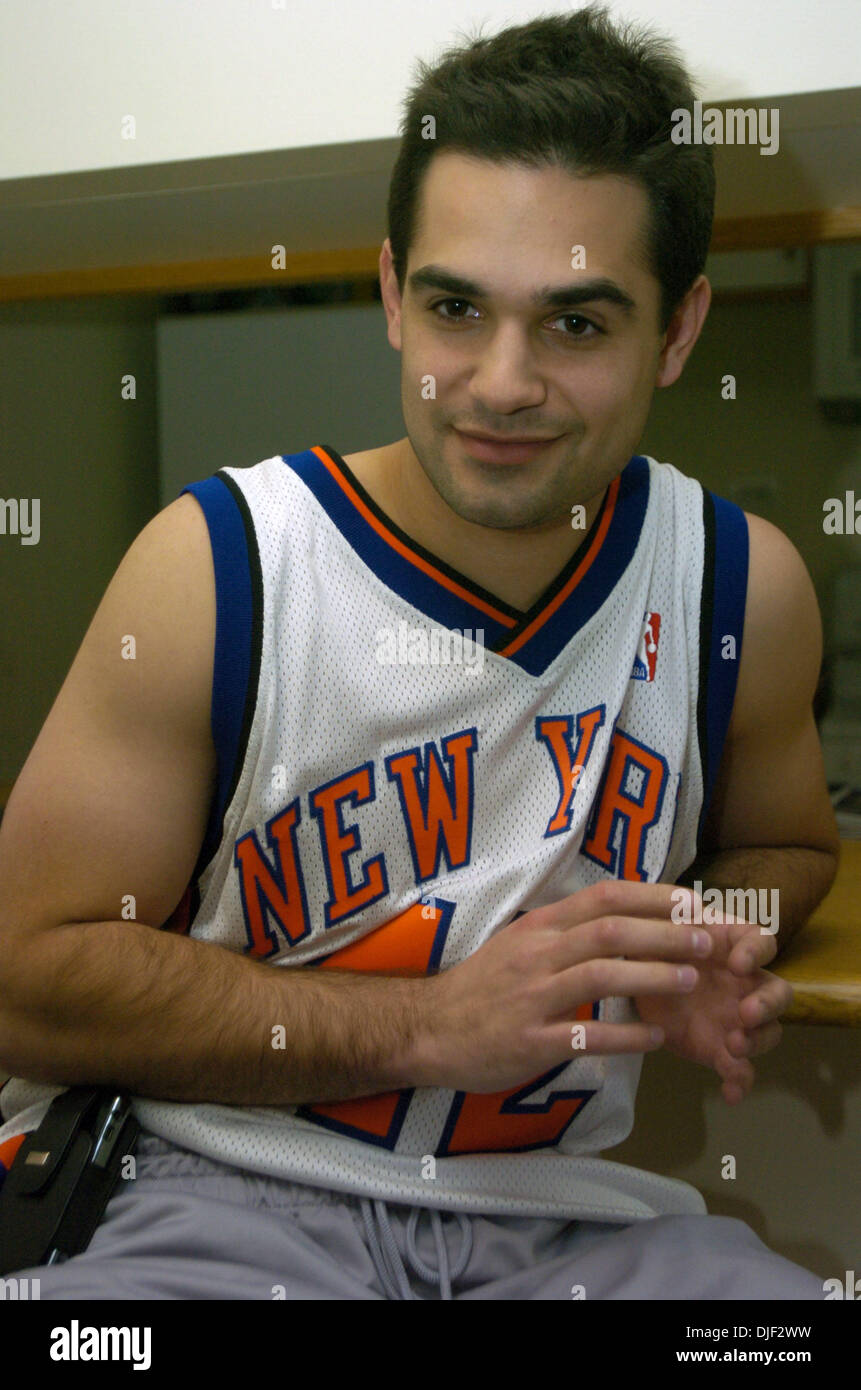 Knicks fan hi-res stock photography and images - Alamy