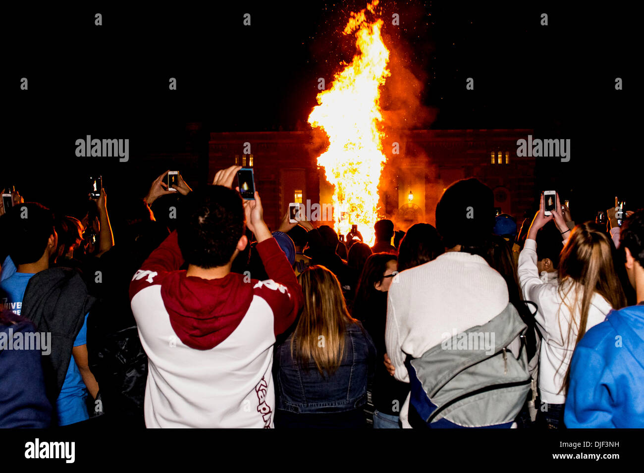 Los Angeles, California, USA. 26th Nov, 2013. The bonfire is set at the ...